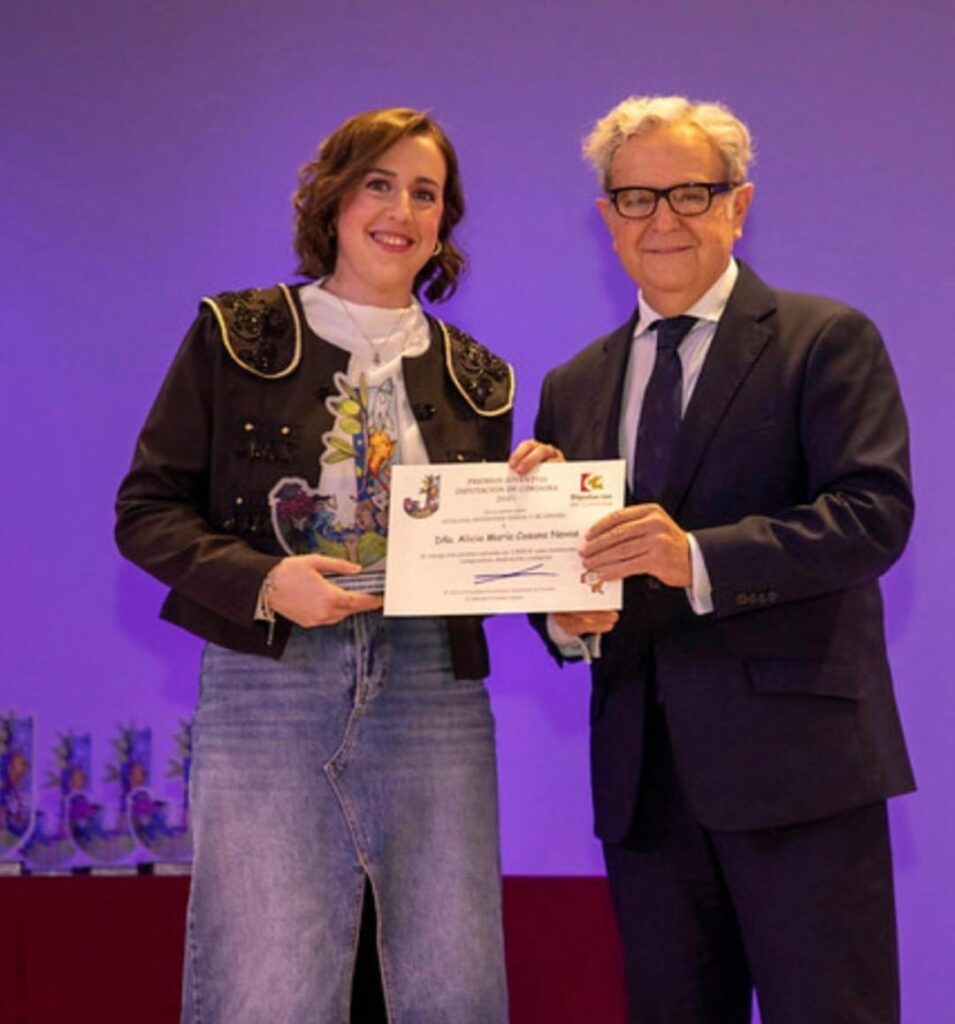 Los pontanos de la Mesa Local de la Juventud y la enfermera, Alicia Cosano, reciben Premios de ...